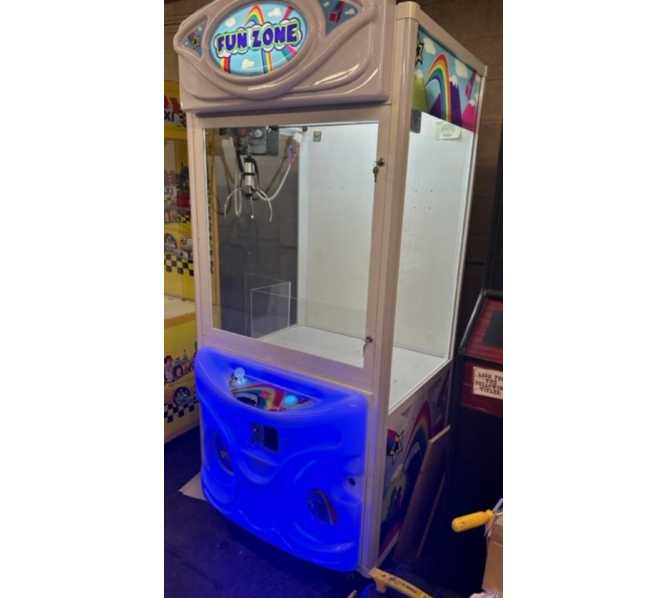 COAST TO COAST 36" FUN ZONE Color Changing Crane Arcade Game for sale! | COIN-OP PARTS ETC ...